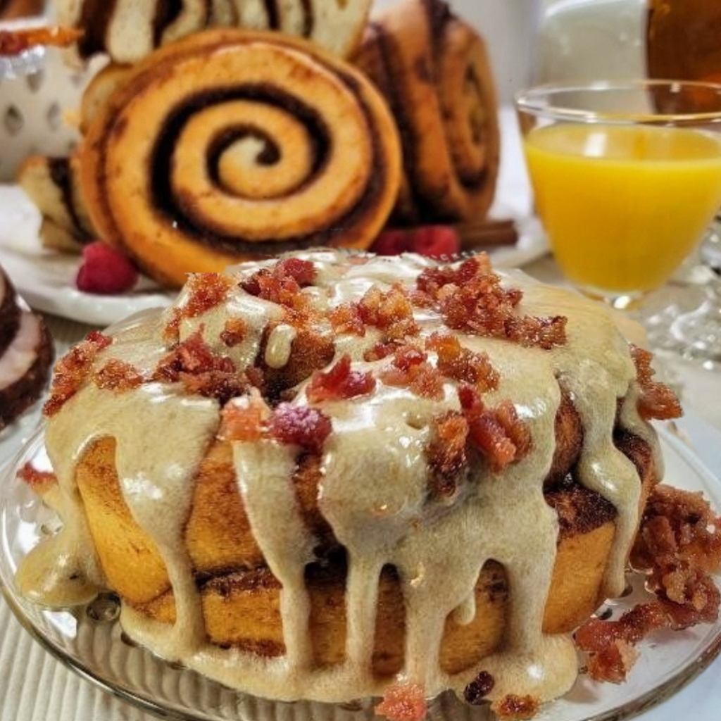 Maple Bacon Cinnamon Roll - Cinnamom Bakery