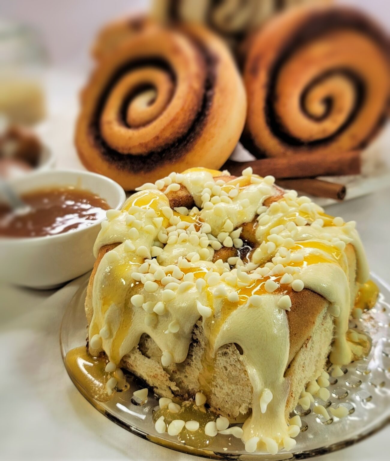 Order Cinnamon Rolls Online | Cinnamom Bakery